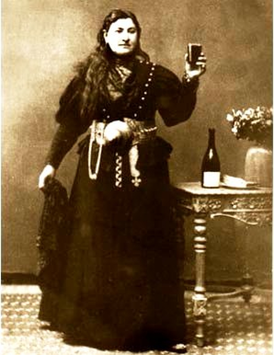 Sona the Sash-Wearer and Tbilisi’s Legendary Karachokhians ...