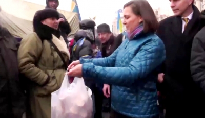 Victoria Nuland brings tea and cake at Ukraine protests - GeorgianJournal
