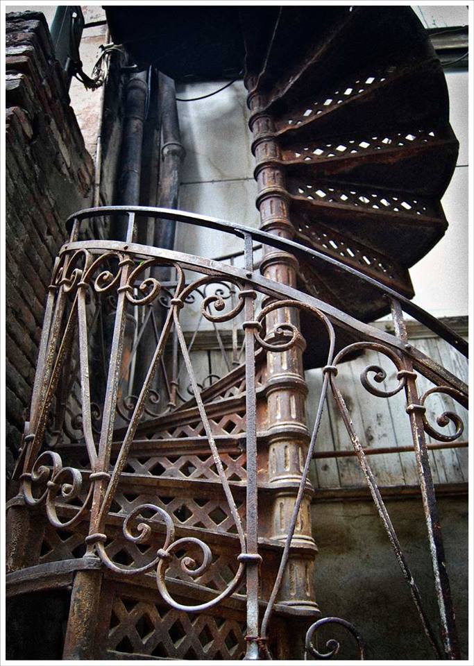 "Tfilisi is in details" – Old architectural gems of Tbilisi ...