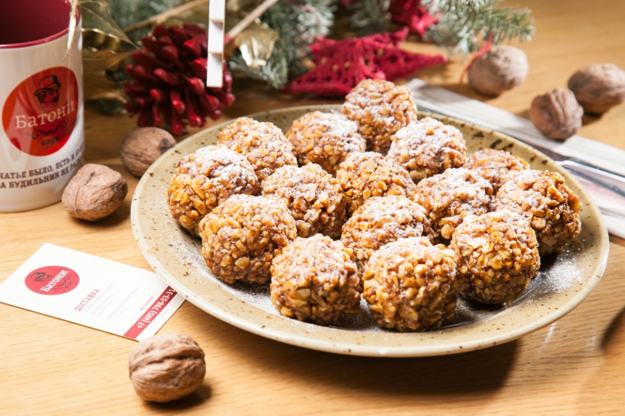 Gozinaki balls – Extraordinary version of Georgian New Year candy ...