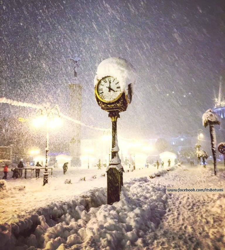 Let it snow! - Batumi becomes a winter wonderland - GeorgianJournal
