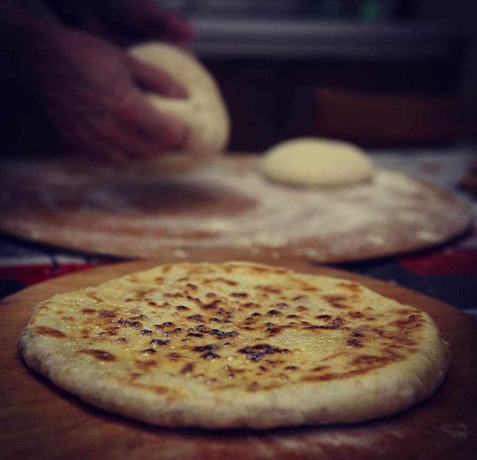 Lobiani with white beans that will melt in your mouth - GeorgianJournal
