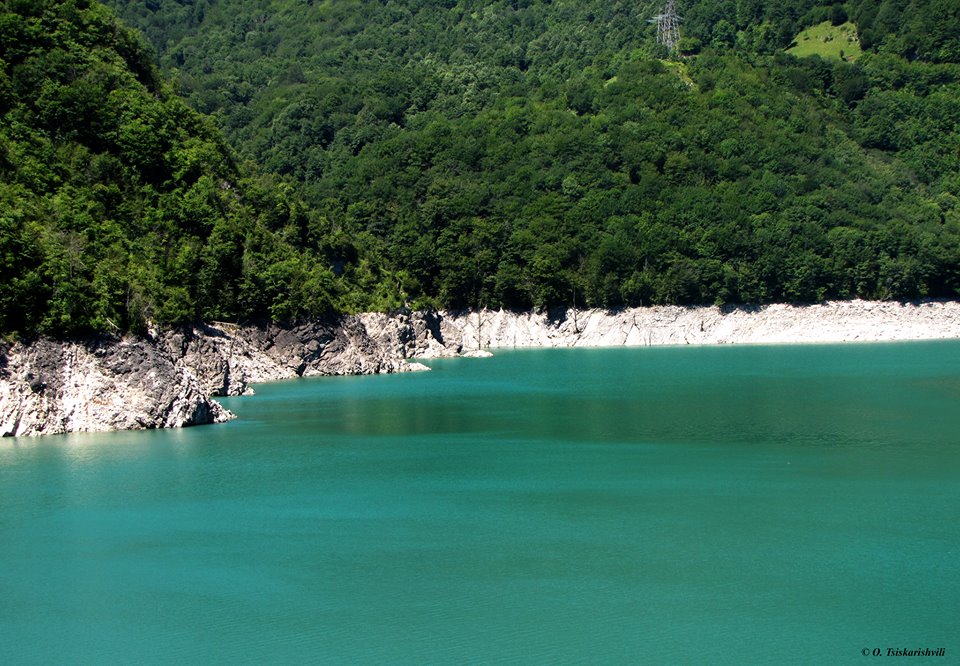Georgia’s huge Enguri Dam to transform into a tourist zone ...