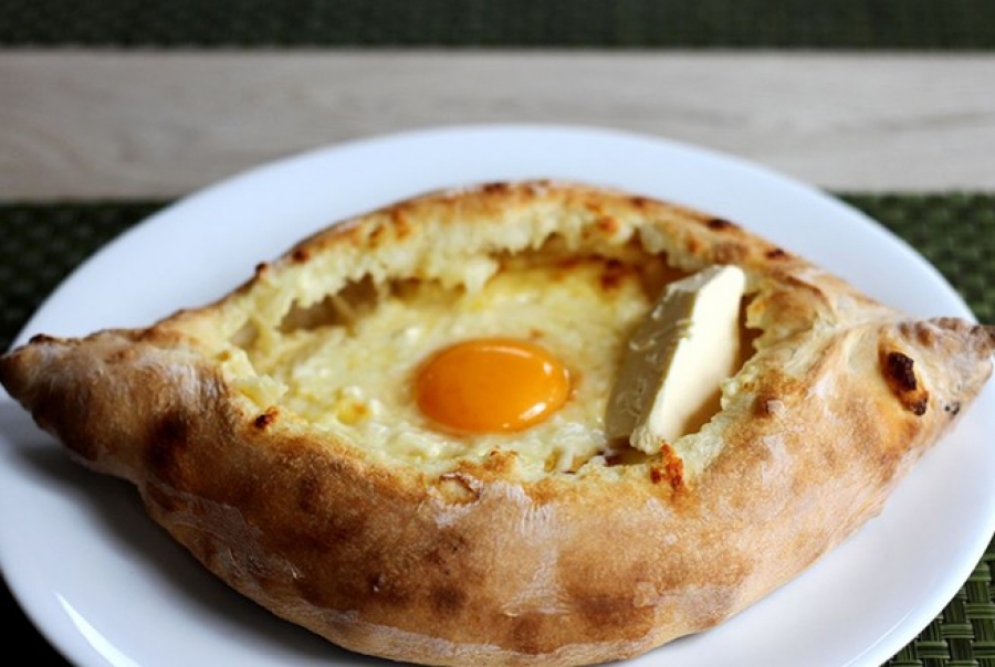Detailed recipe how to cook the Adjarian khachapuri - GeorgianJournal