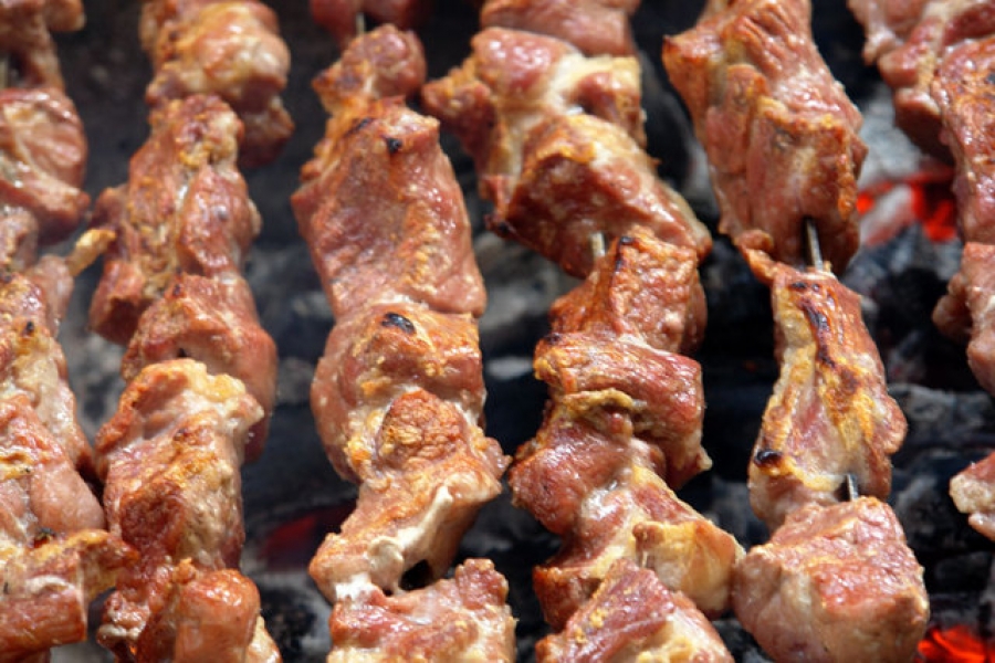 Mtsvadi made with pork - GeorgianJournal