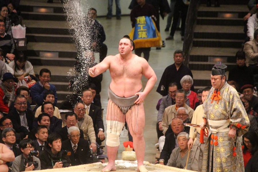 Georgian sumo wrestler wins historic Emperor’s Cup in Japan ...