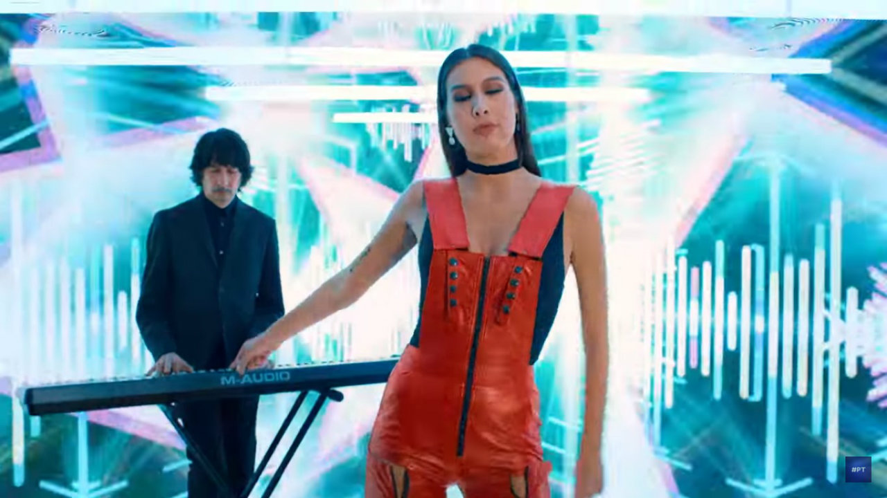 Georgian singer Keta Topuria performs in video supporting Putin in ...