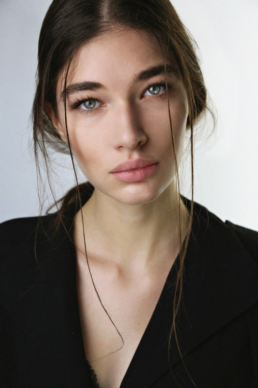 Georgian model Ana Akhvlediani becomes a mother - GeorgianJournal