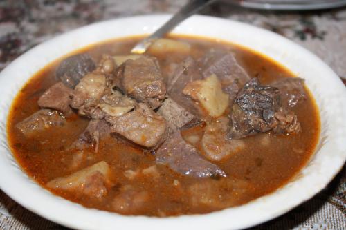Kaurma - Delicious Georgian dish made with beef - GeorgianJournal